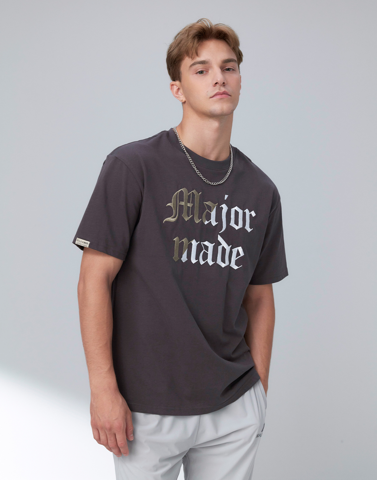 歌德字雙色刺繡短Tee | MAJOR MADE