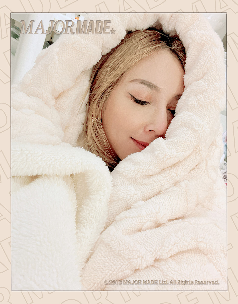 雙層羊絨麻花編織大毛毯 | MAJOR MADE